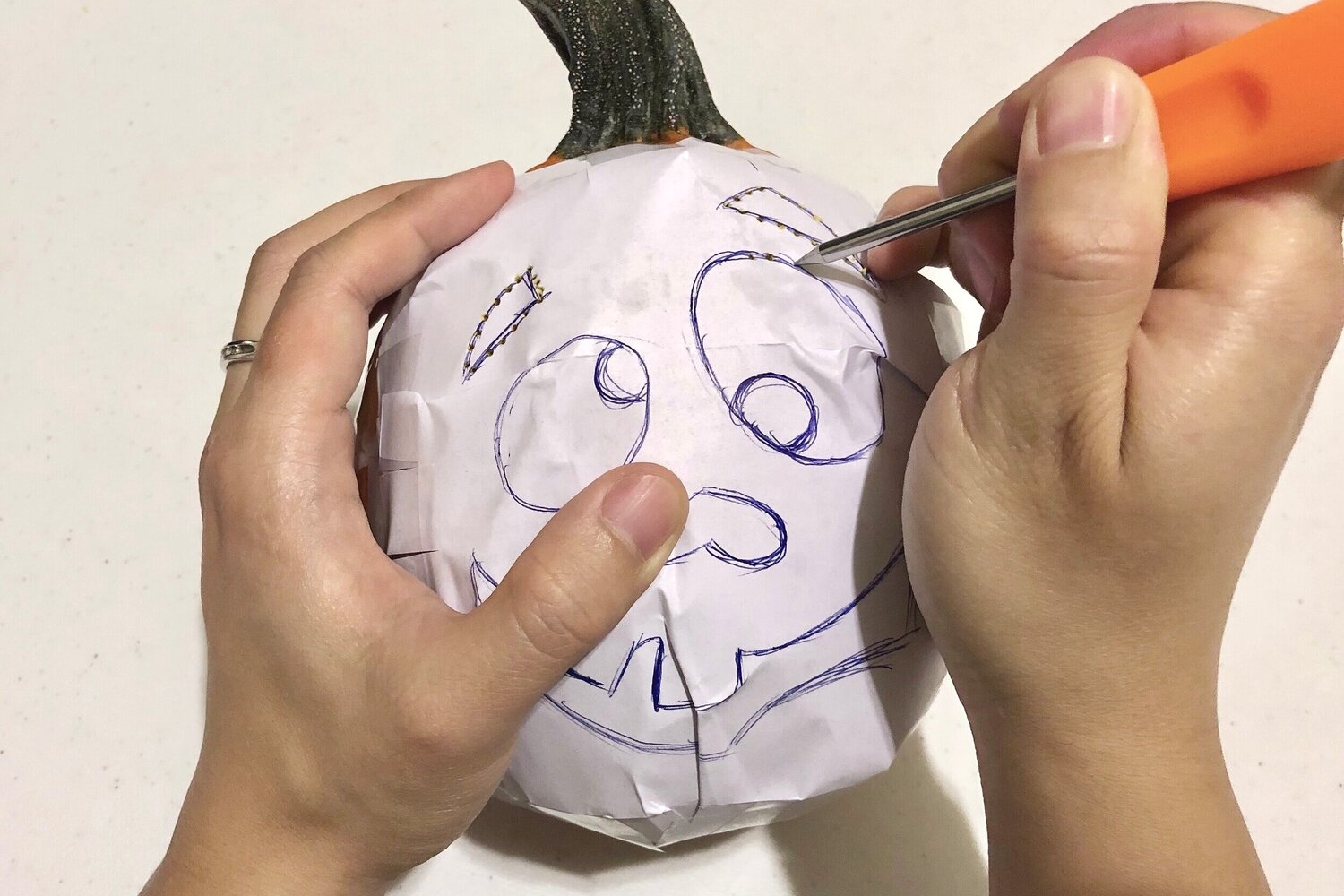 Cum sculptezi un dovleac de Halloween - modele si poze