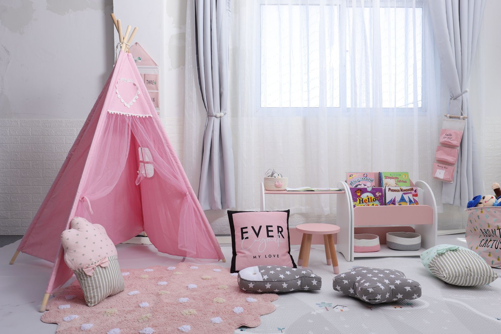 Cort de joaca pentru copii: modele frumoase pentru interior si exterior