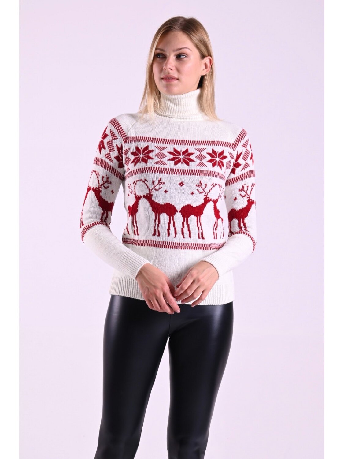 Pulovere de Craciun pentru familie. Aceste modele au un design unic si ...