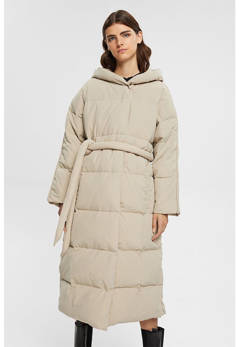 Geaca de puf: modele calduroase si moderne pentru iarna 2023