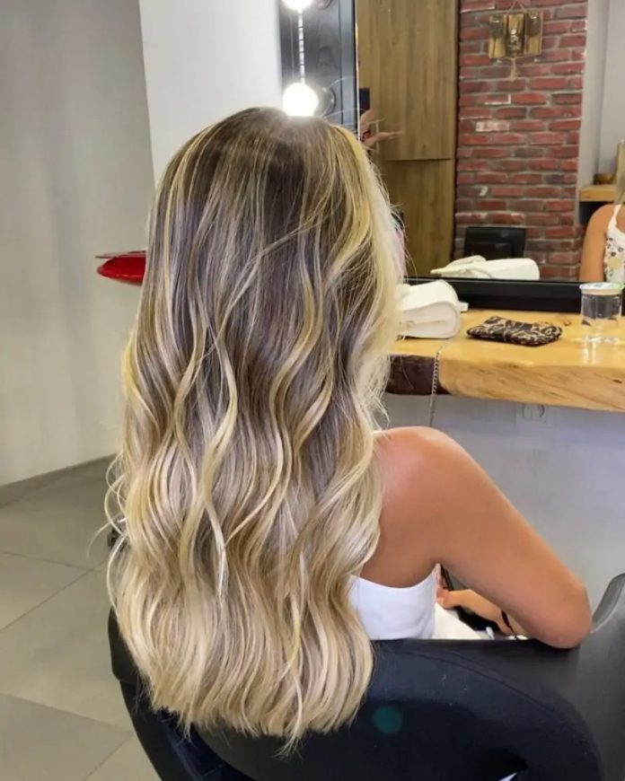 Suvite blonde: arunca o privire asupra tendintelor actuale! - Conde